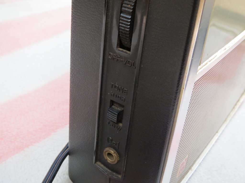 Yahoo!オークション - 3206 昭和 レトロ ラジオ ナショナル MODEL R-16...