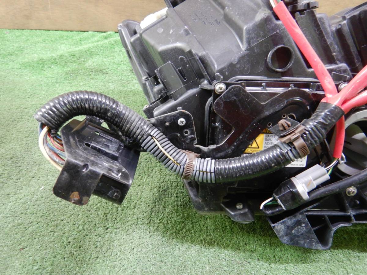 Yahoo!オークション - (A185) LEXUS IS250 純正ヘッドライト 左右 KOIT...