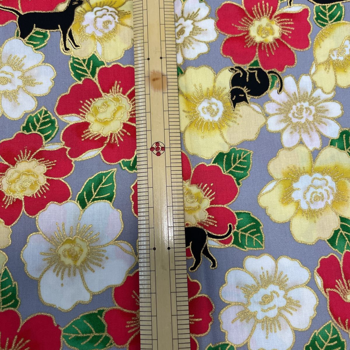 Yahoo!オークション - 未使用ハギレシーチング生地 猫 つばき 110㎝×1...