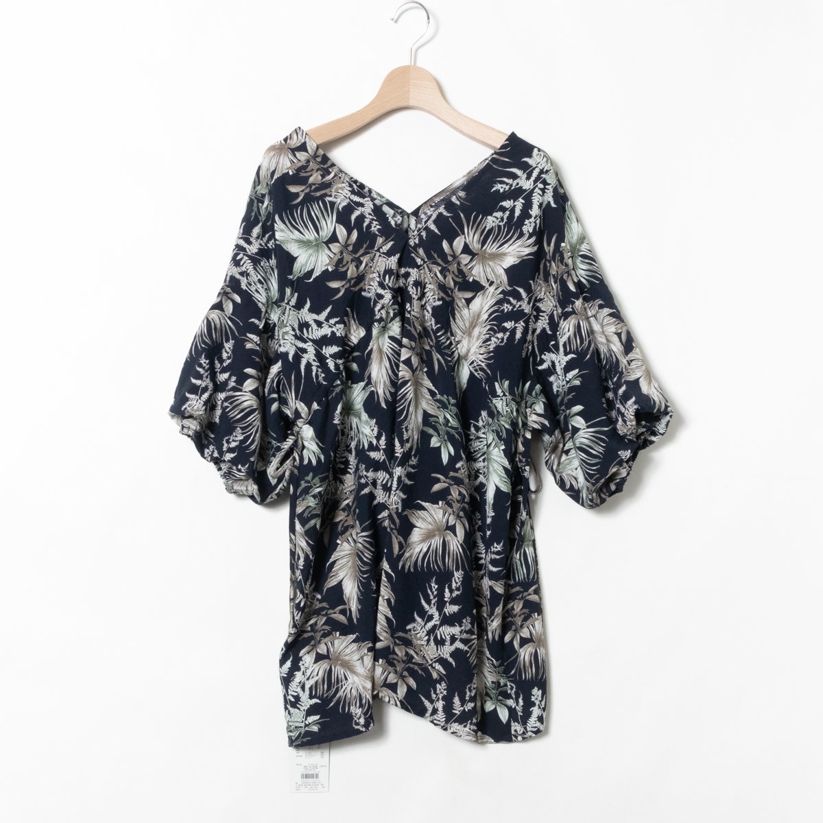 Yahoo!オークション - タグ付き 未使用 EMODA エモダ V オープン バル...