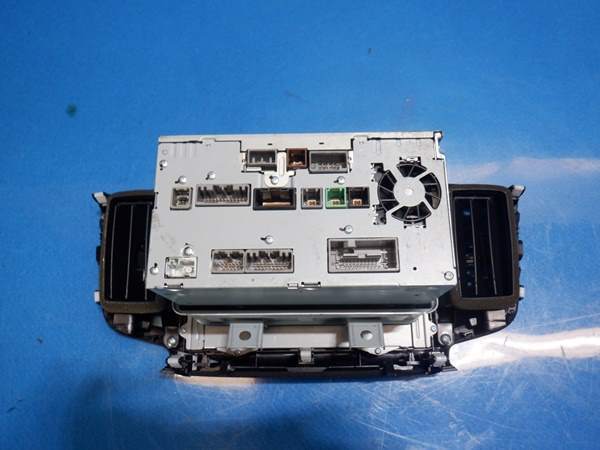 Yahoo!オークション - 3894 RC1 オデッセイ 純正ナビ NVF-8738