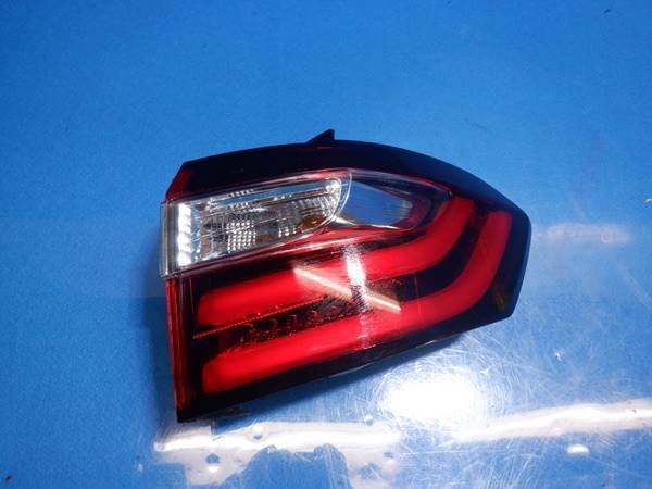 Yahoo!オークション - 3894 RC1 オデッセイ テールランプ右