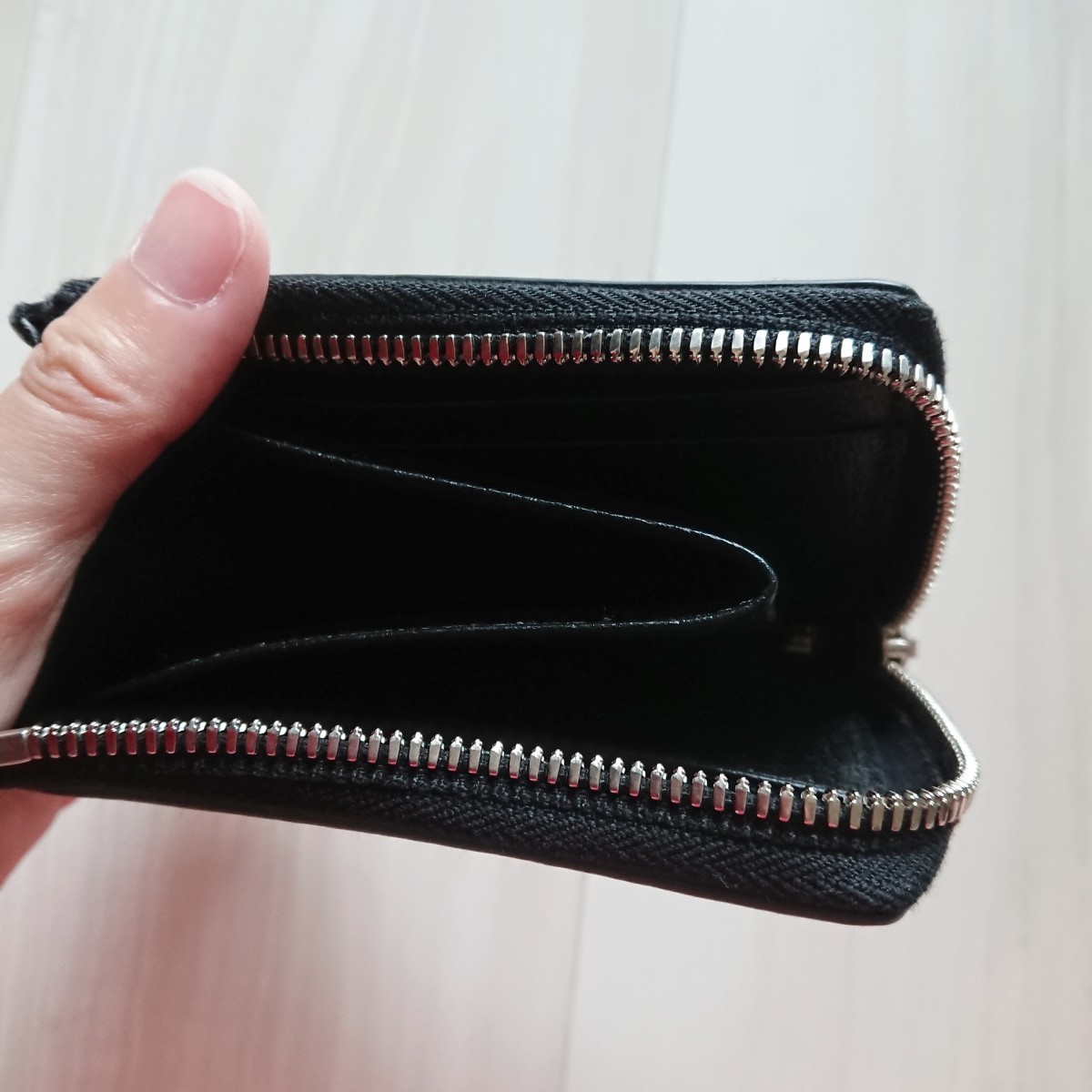新品】グッチ GUCCI 財布 メンズ ブラック ブランド財布 ミニ 新品】グッチ GUCCI 財布 メンズ ブラック ブランド財布 ミニ