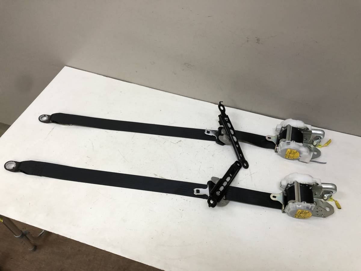 Yahoo!オークション - 管B096 DAA-ZVW30 プリウス 後期 H25年 フロント...