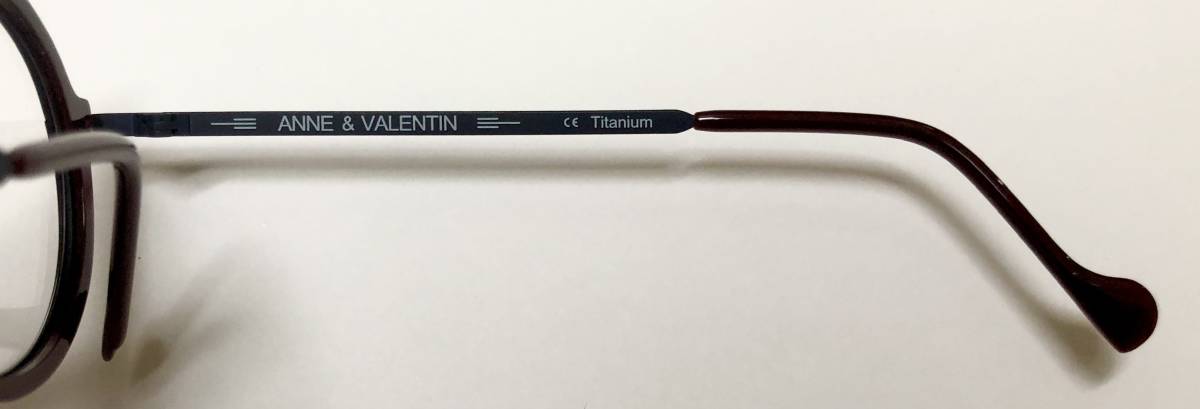 ANNE ET VALENTIN 日本製 チタン素材 新品・純正ケース付 ANNE ET VALENTIN 日本製 チタン素材 新品・純正ケース付
