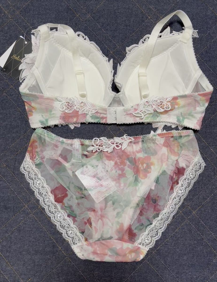 Yahoo!オークション - ワコール サルート プレステージ アールデコ 62g...