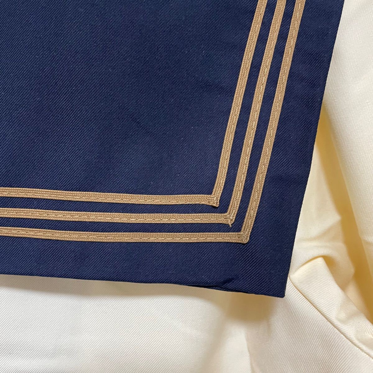 新品 XLサイズ リボンつき 3点セット アイボリー セーラー服 新品 XLサイズ リボンつき 3点セット アイボリー セーラー服