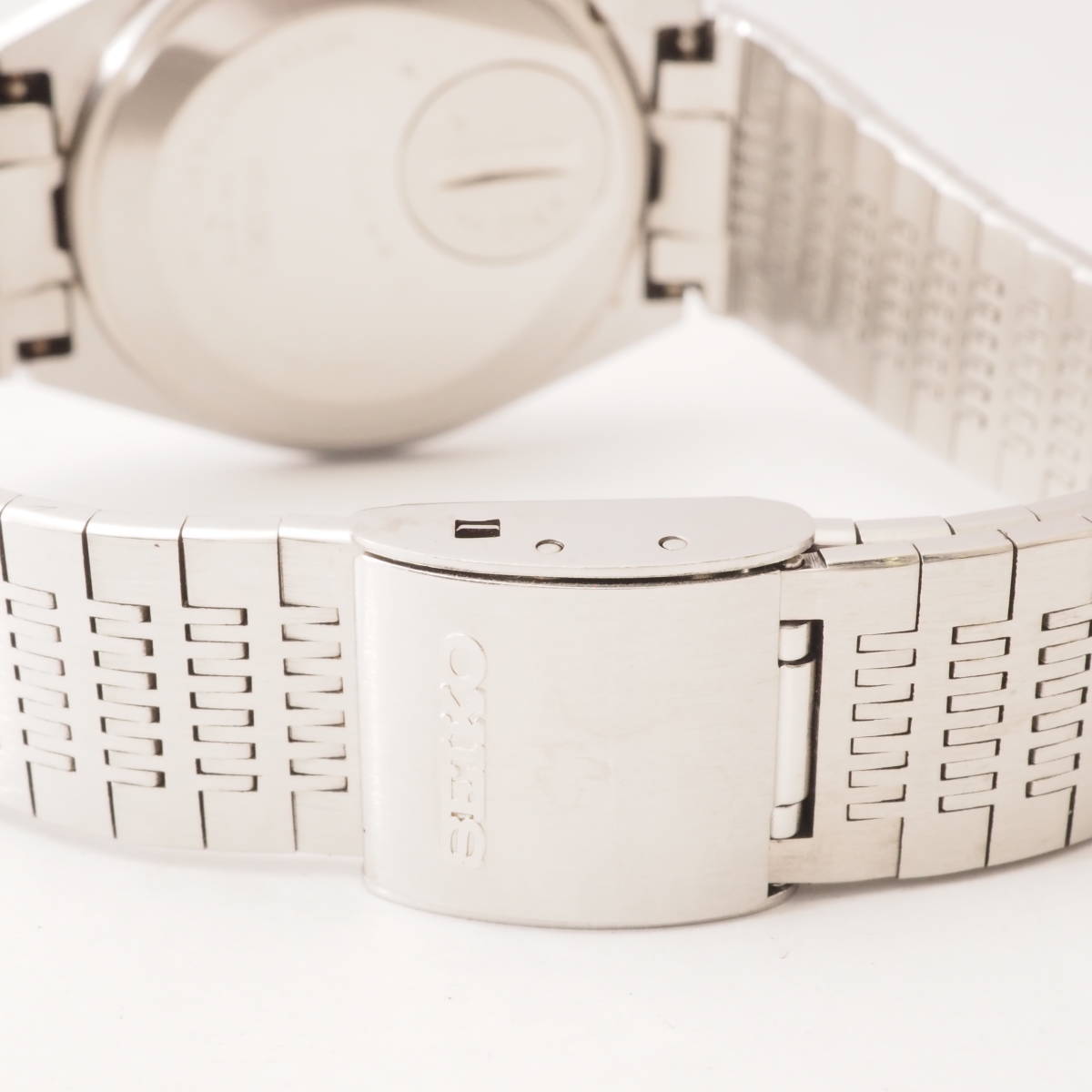 セイコー スーペリア クォーツ 4883-8100 QNL020 SEIKO QUARTZ セイコー スーペリア クォーツ 4883-8100 QNL020 SEIKO QUARTZ