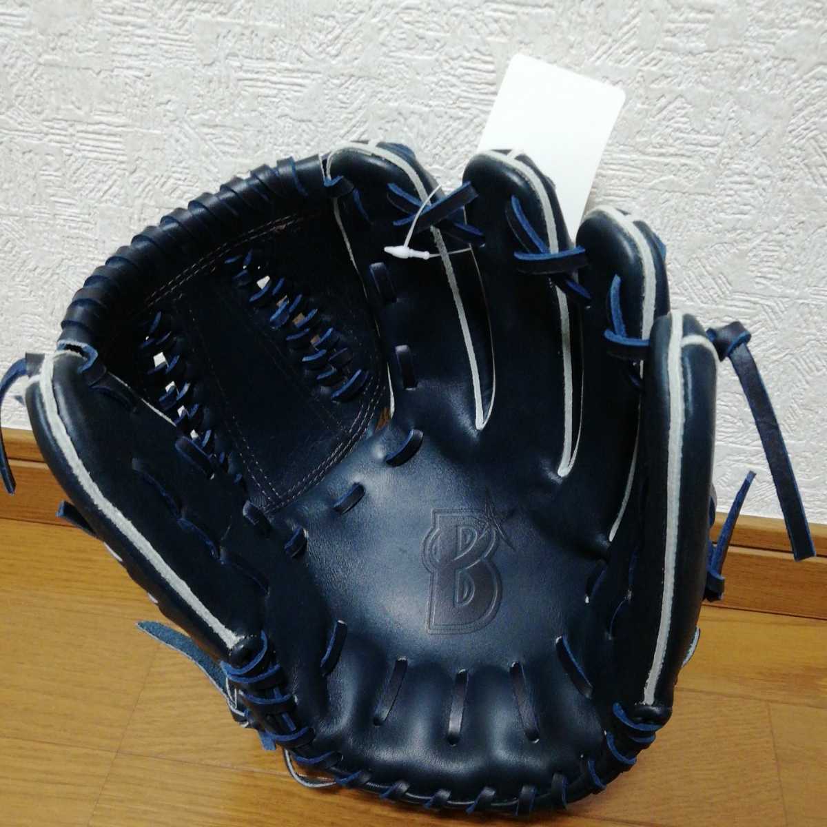 ヤフオク 新品 大人用 三浦大輔 投手 大人用 グローブ 軟