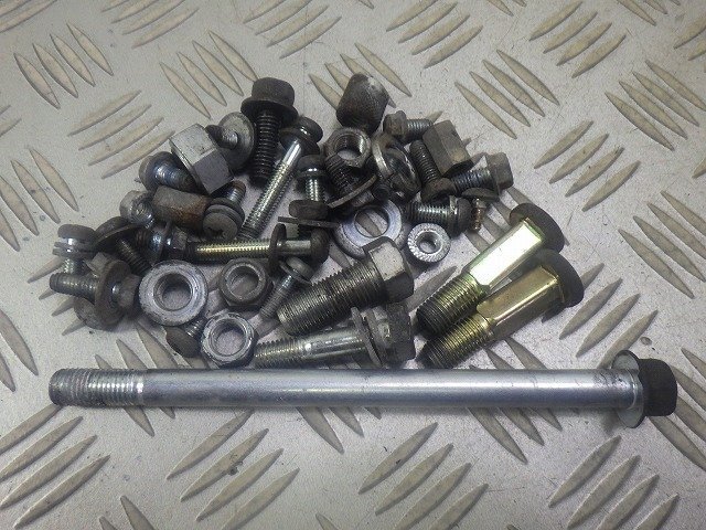 Yahoo!オークション - ジョグ より取り外し ボルトセット ジャンク 27V...