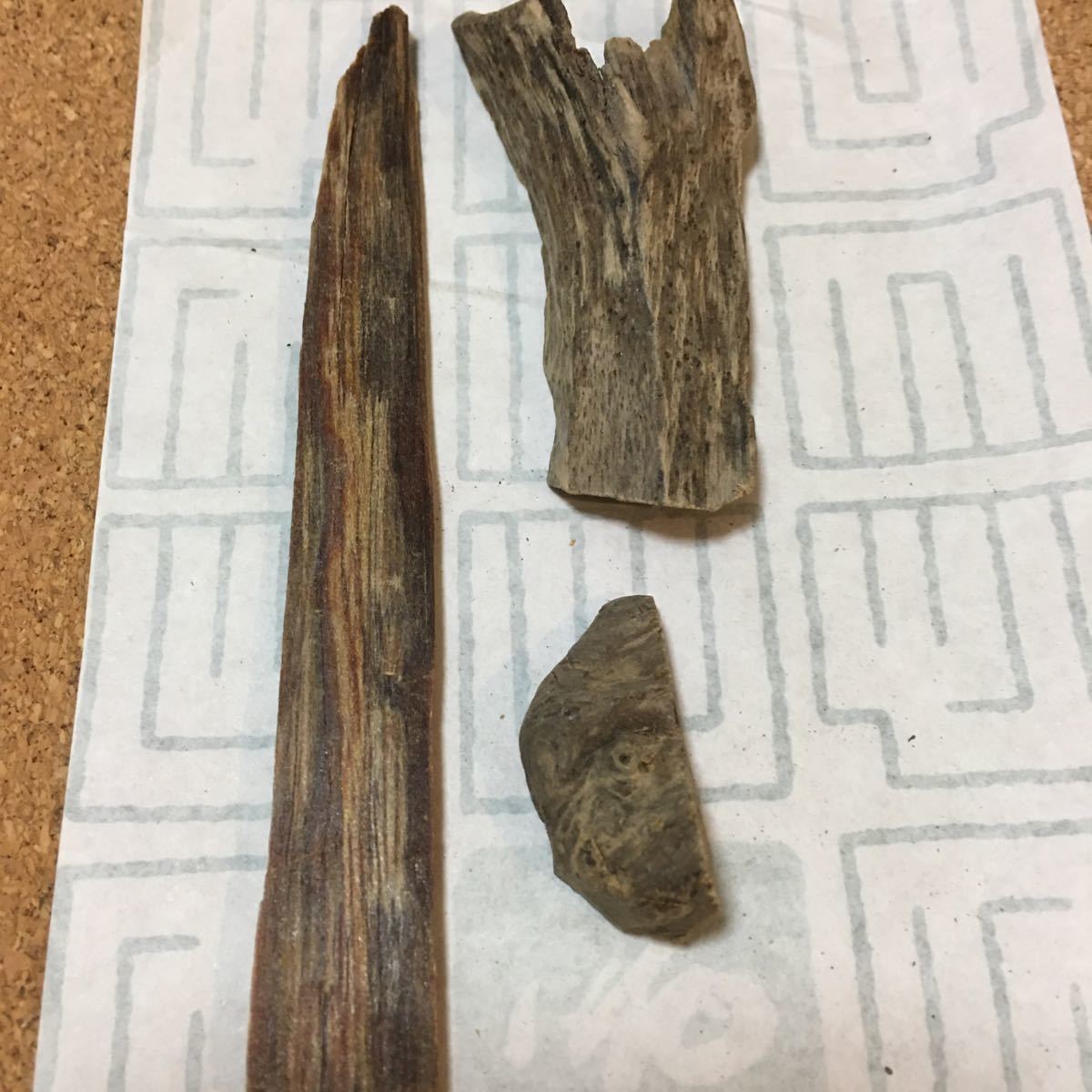 Yahoo!オークション - 香木12.9g 《 白檀 沈香 伽羅