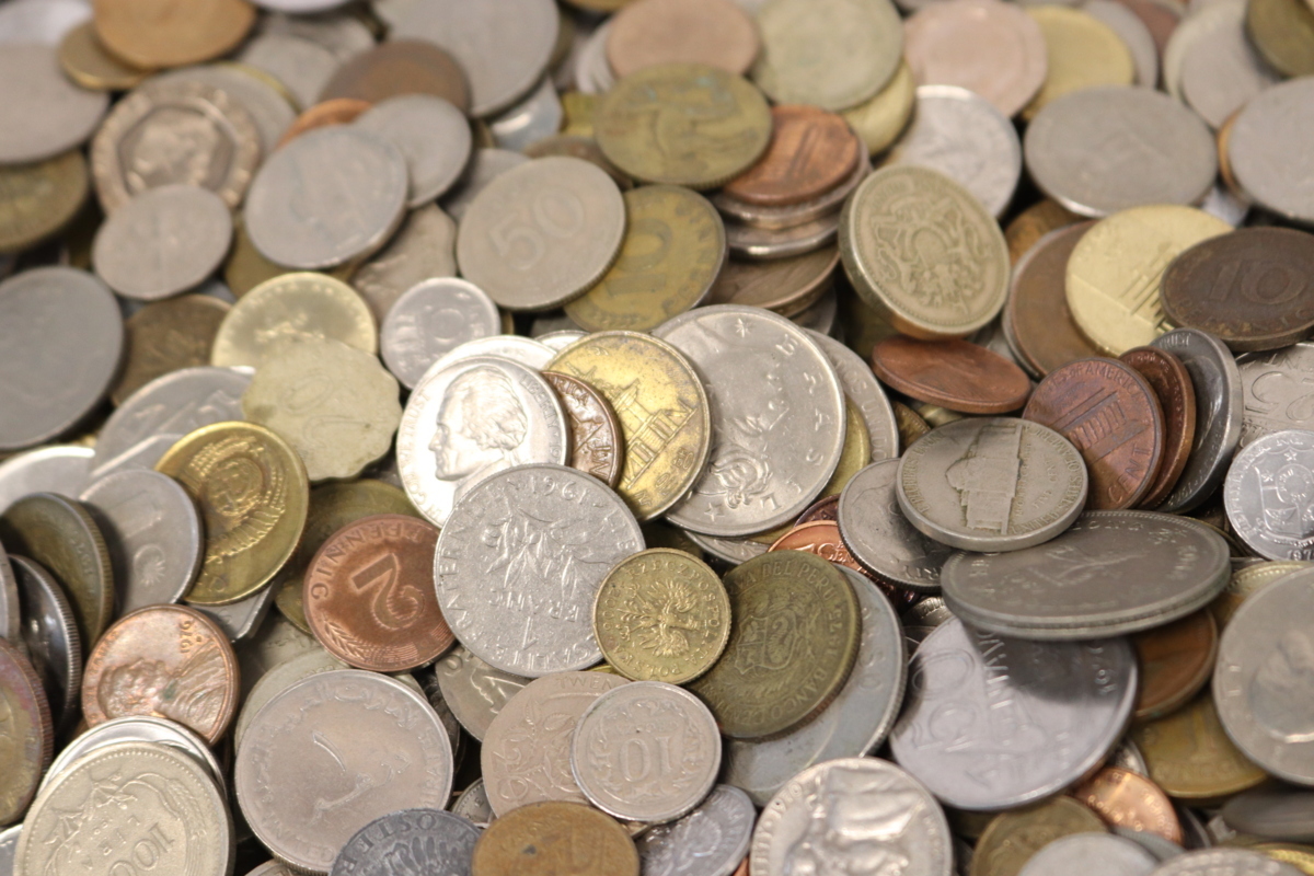 Yahoo!オークション - 1円～ おたからや D08-004 世界のコイン 大量ま...