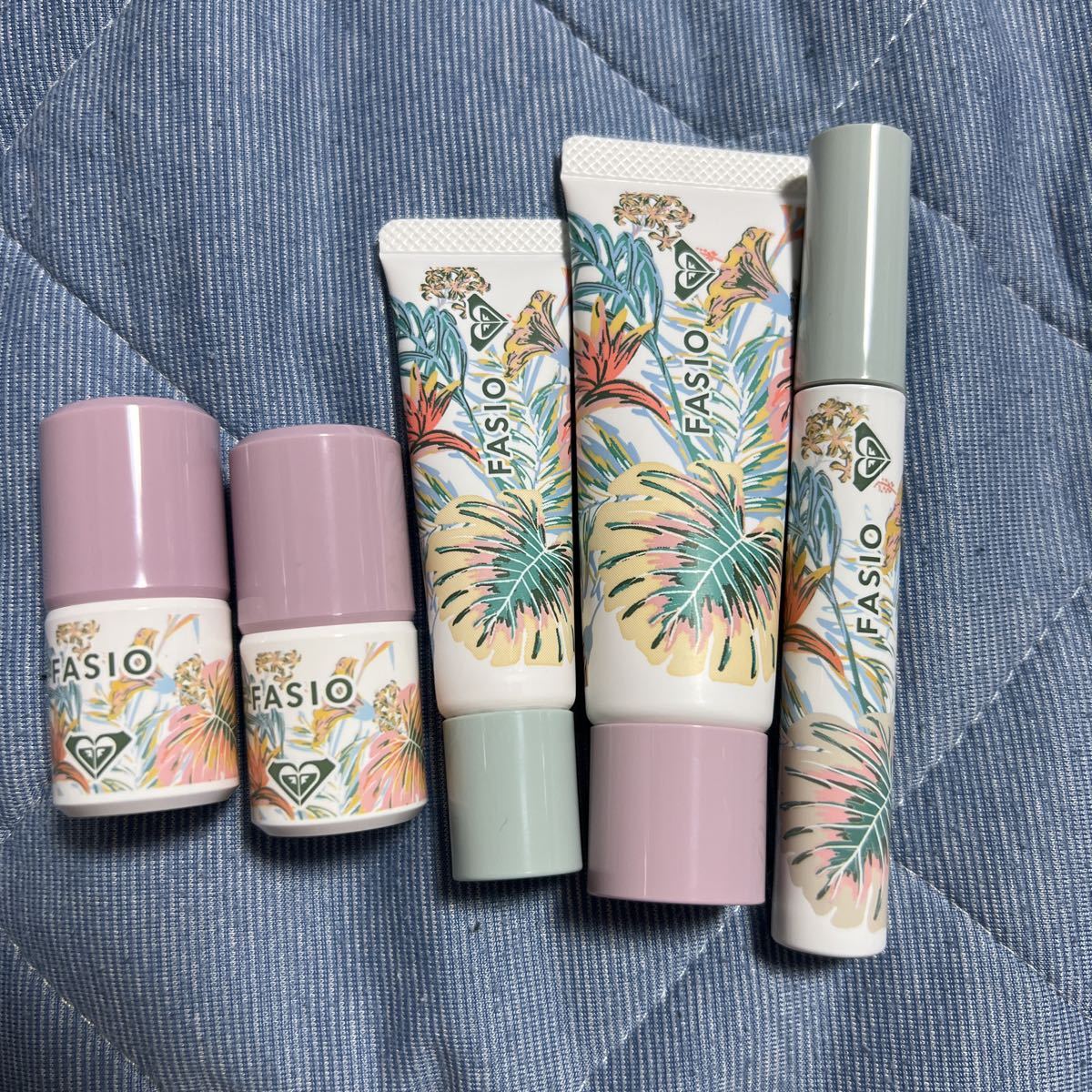 限定品 コーセーFasio×ROXY マルチフェイススティック リップグロス エアリーステイマイルドUV マスカラ(ファシオ)｜売買されたオークション情報、yahooの商品情報をアーカイブ公開 ...