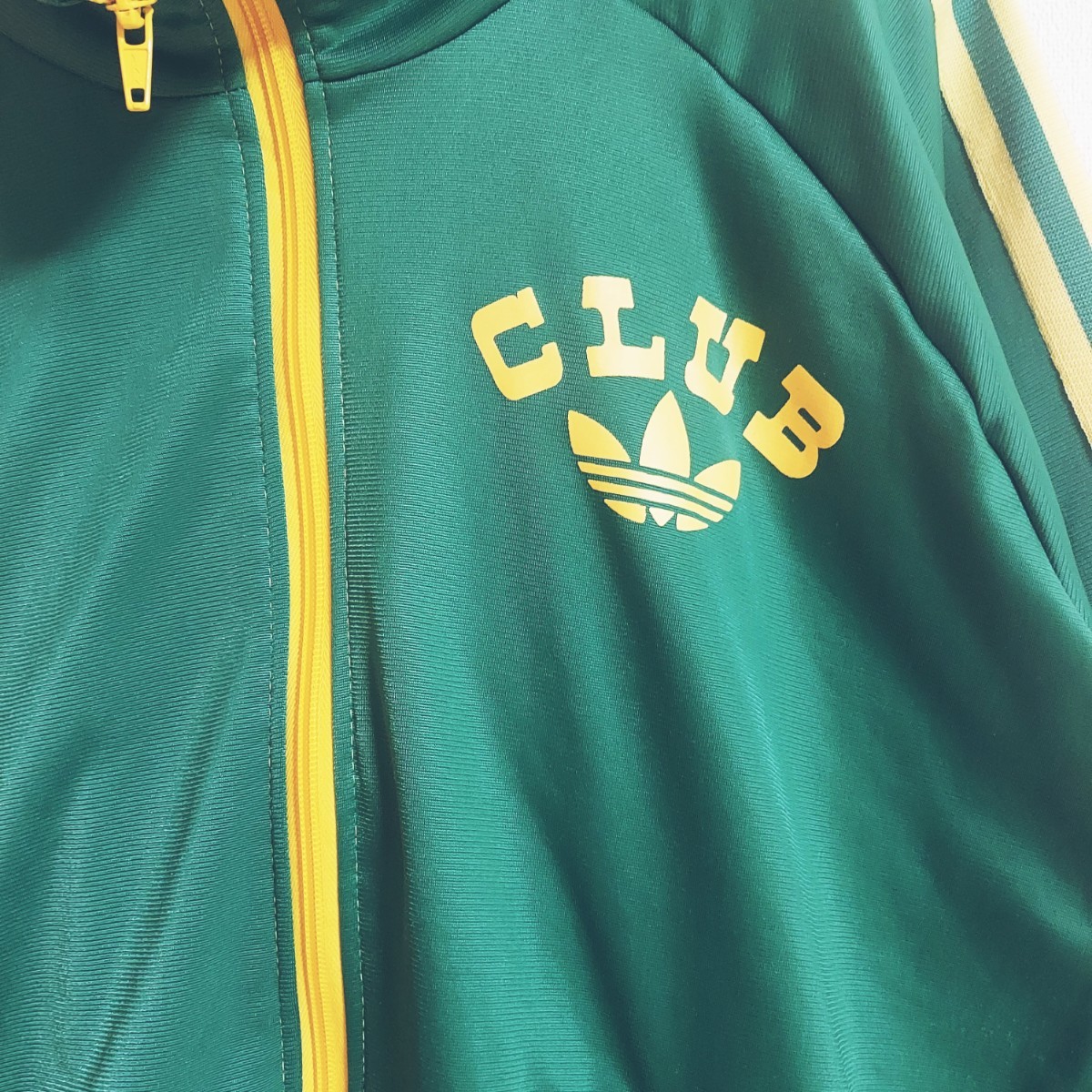 8-30 90's古着adidas ジャージ緑黄 トレフォイル 万国旗タグ 8-30 90's古着adidas ジャージ緑黄 トレフォイル 万国旗タグ