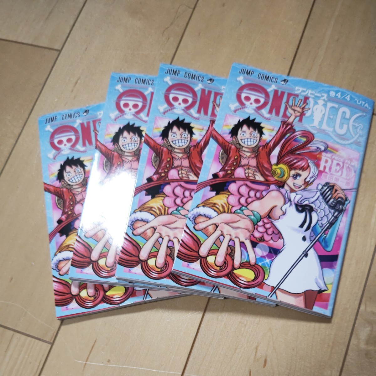 One Piece Film Red ワンピース フィルム レッド 第3弾入場者特典 Uta 44巻|paypayフリマ