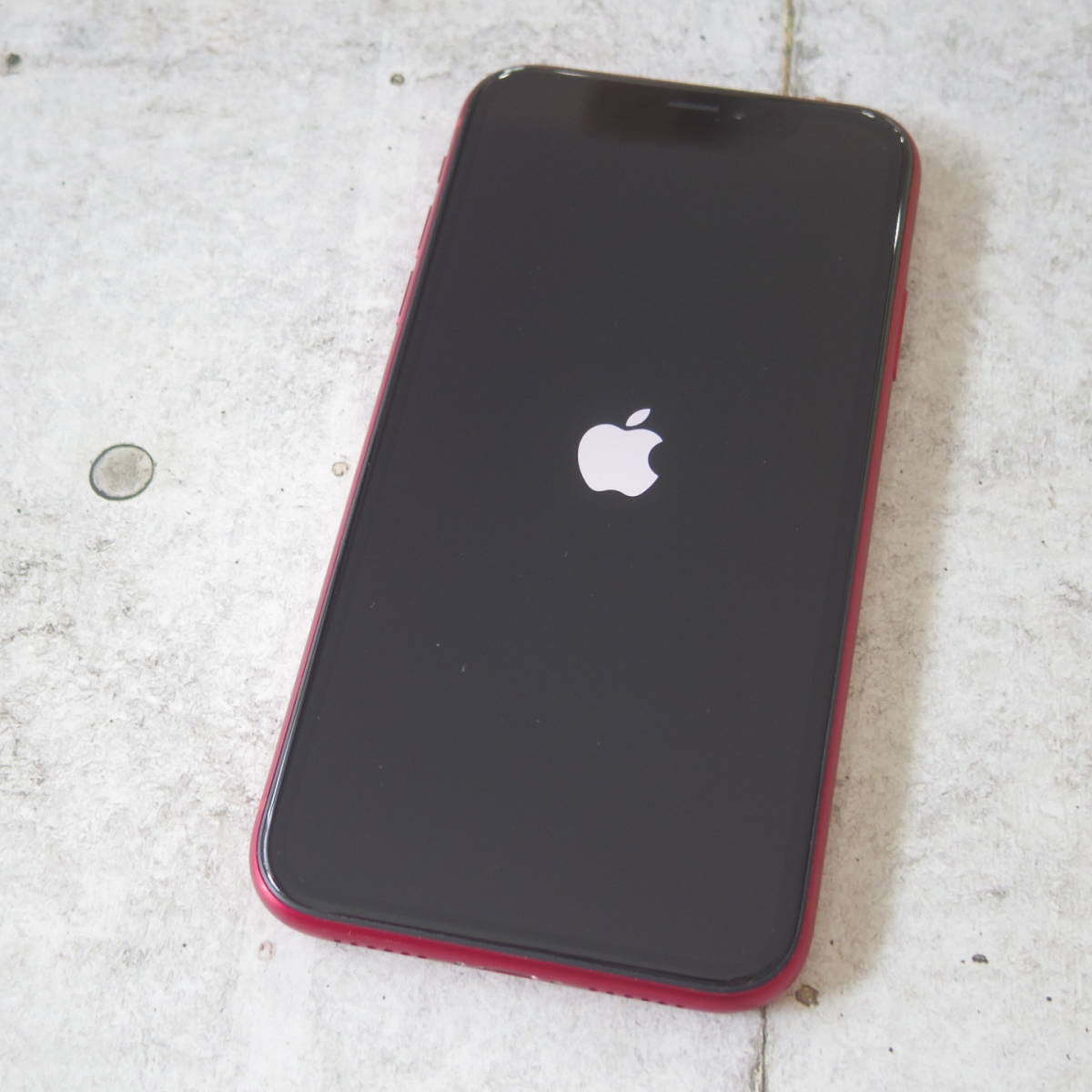 Yahoo!オークション - M111[LP](携帯電話) 中古 docomo iPhone XR 64GB...