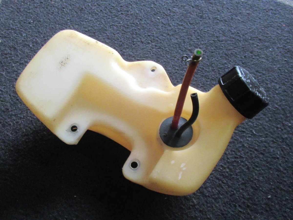 ゼノア草刈機 BC2411EZ 燃料タンク BC2611 燃料タンク 刈払機 クボタ リョービ アグリップ(パーツ)｜売買されたオークション情報、yahooの商品情報をアーカイブ公開 ...