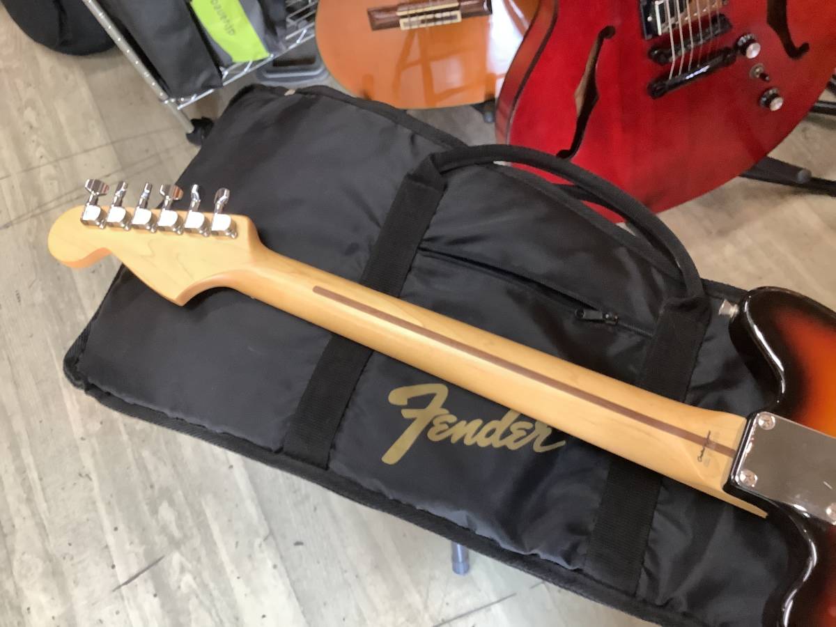 Fender Japan Jazzmaster スピーカー内蔵 JM-CHAMP10 フェンダー Fender Japan Jazzmaster スピーカー内蔵 JM-CHAMP10 フェンダー