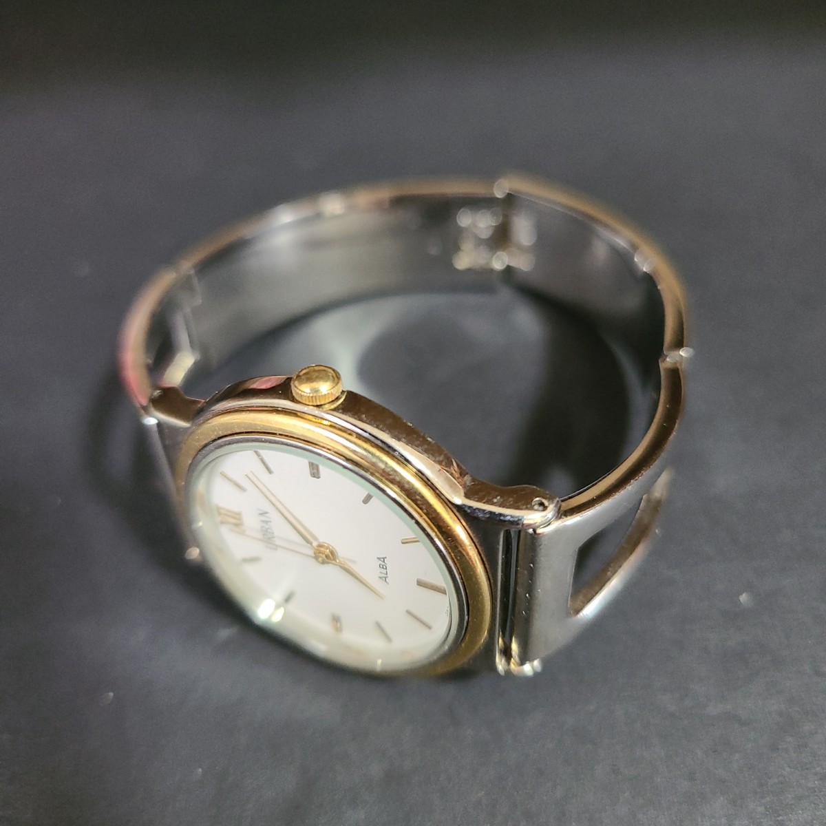 SEIKO ALBA URBAN V701 腕時計 レディース|Yahoo!フリマ(旧 SEIKO ALBA URBAN V701 腕時計 レディース|Yahoo!フリマ(旧