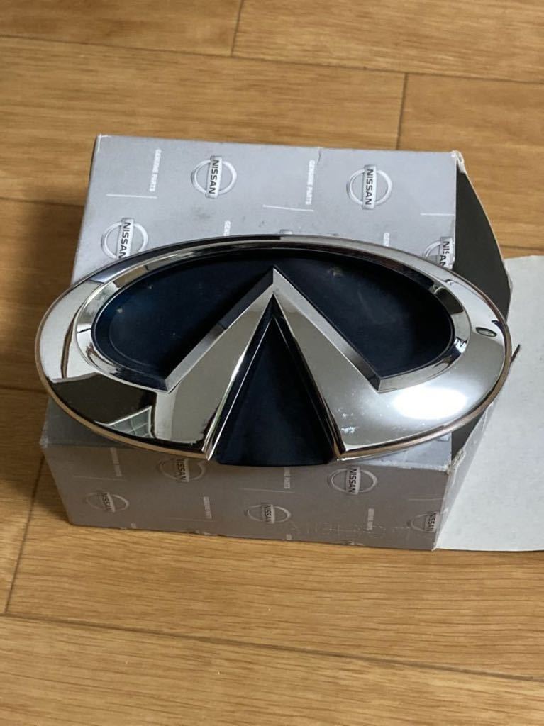 Yahoo!オークション - V36クーペ G37 インフィニティエンブレム フロン...