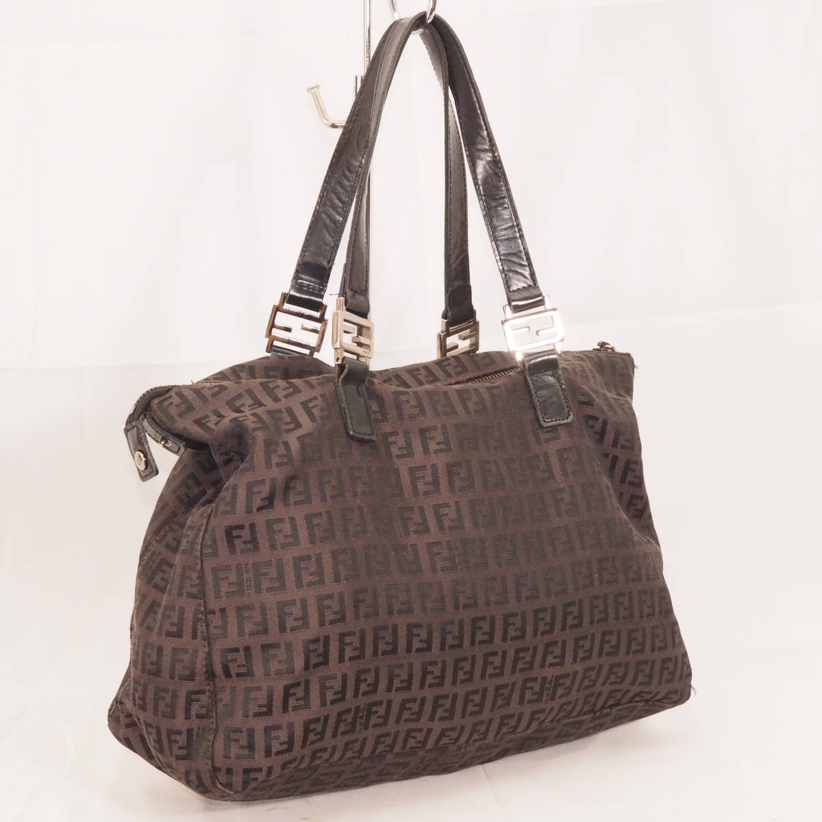 Yahoo!オークション - フェンディ ズッキーノ FENDI ブラウン ナイロン...