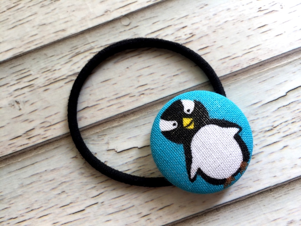 Yahoo!オークション - No.8413 ペンギン くるみボタンのヘアゴム