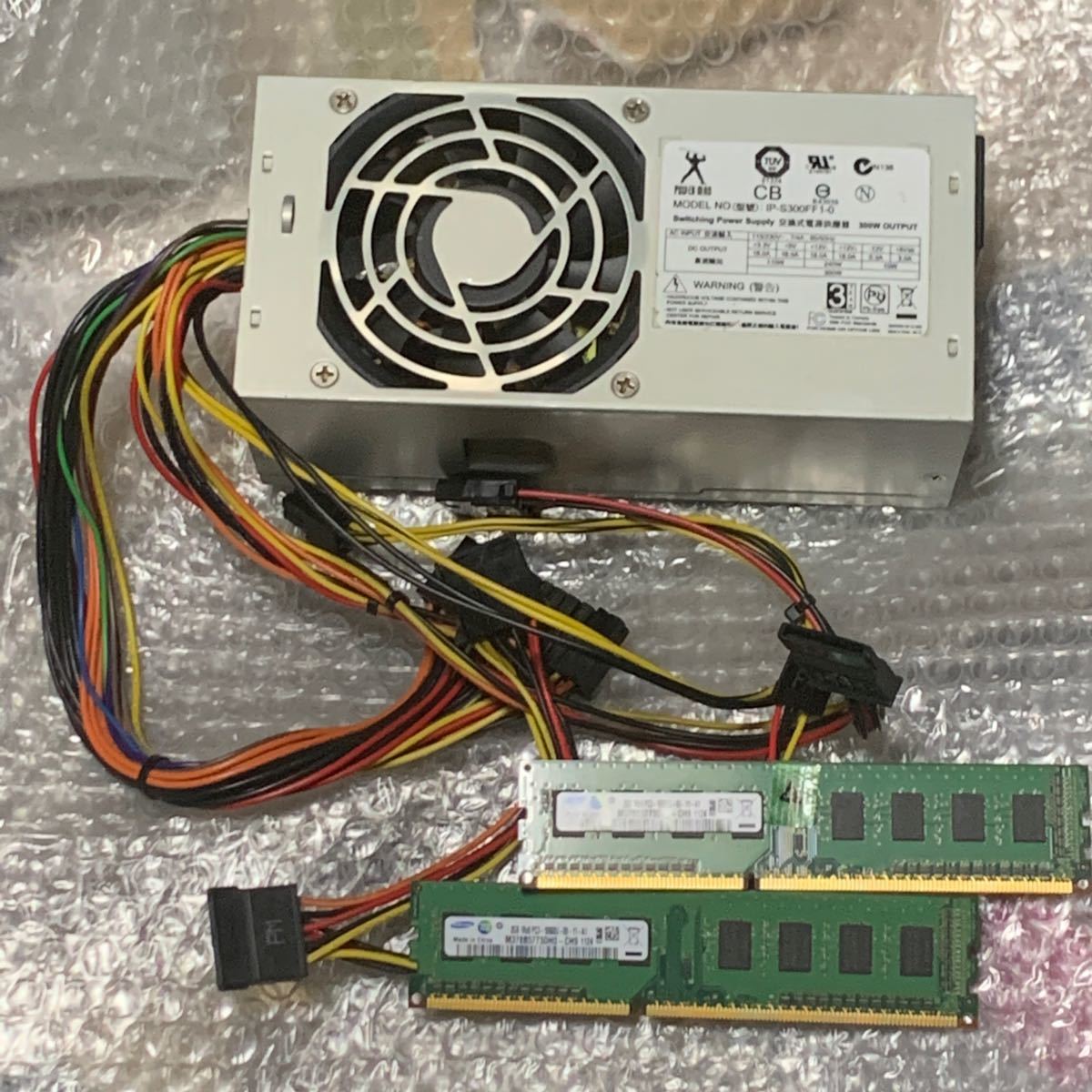 ASRock H97M Pro4 i7-4790 簡易動作確認 TFX電源・メモリ付属 ASRock H97M Pro4 i7-4790 簡易動作確認 TFX電源・メモリ付属