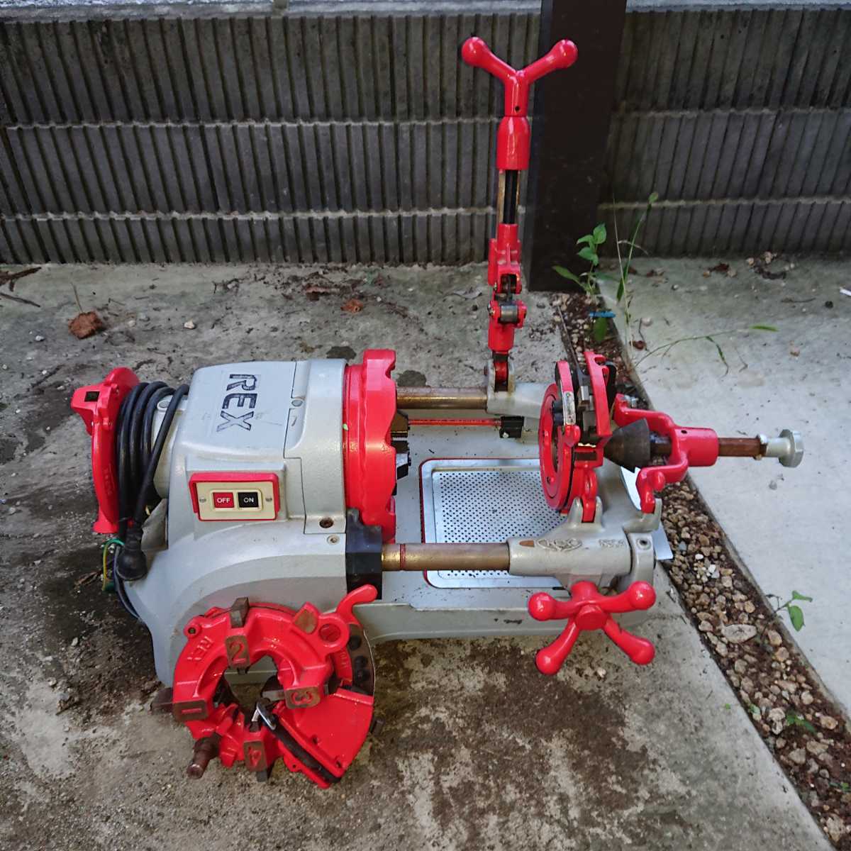 Yahoo!オークション - REX ねじ切り機N80A