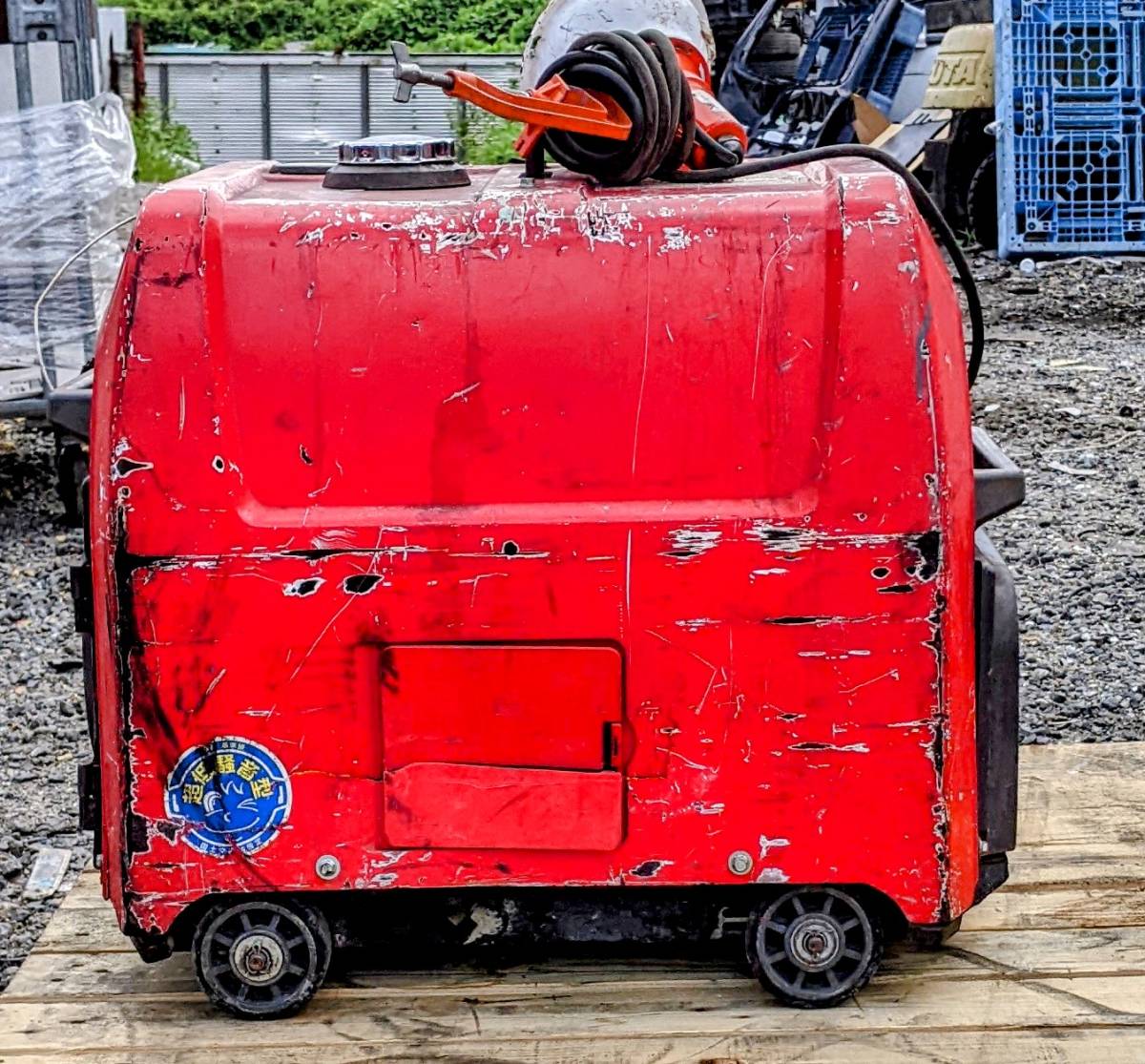 新ダイワ 溶接機 インバーター発電機 EGW 185M-I(インバーター発電機)｜売買されたオークション情報、yahooの商品情報をアーカイブ公開 - オークファン（aucfan.com）