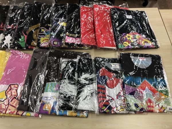 Yahoo!オークション - A08-156-0929-018 ももいろクローバーZ Tシャツ ...