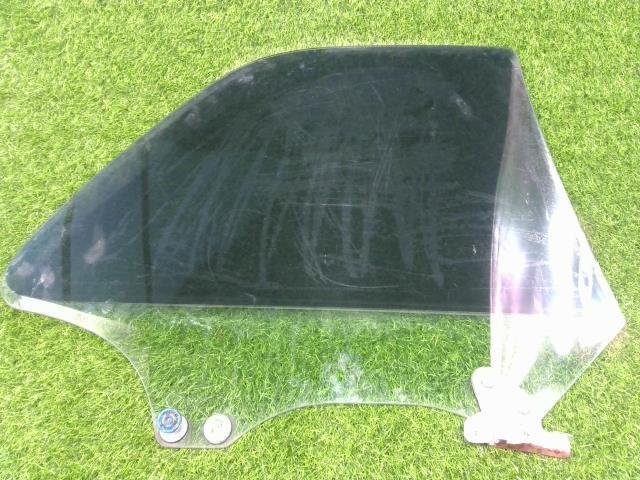 Yahoo!オークション - インプレッサ GF-GF1 左リアドアガラス セントラ...