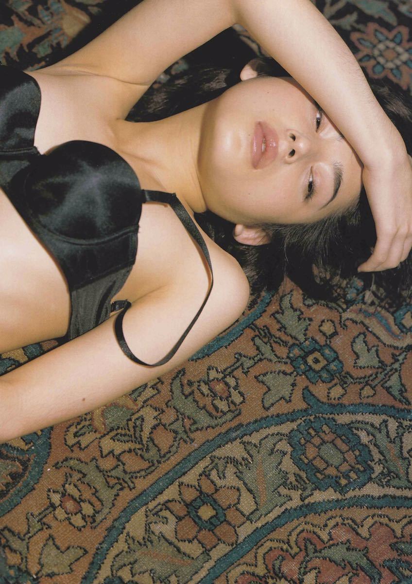 Yahoo!オークション - 写真集 小田エリカ『oda erika』A4ワイド判 ハー...