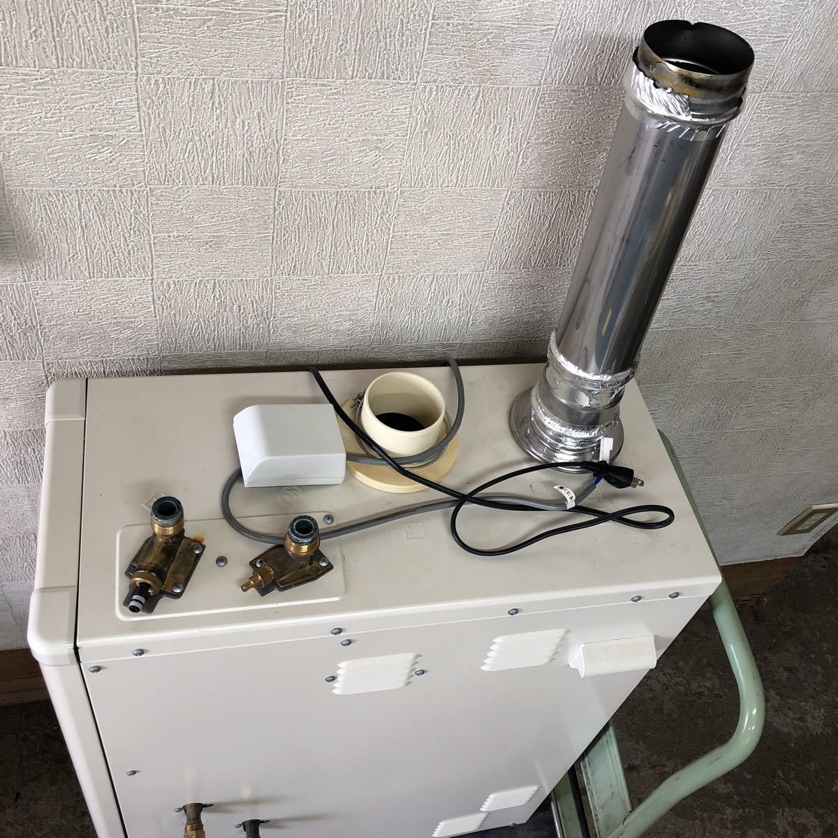 じ EC ノーリツ石油給湯器 NORITZ 石油給油機付きふろがま OTQ-4701FF 2014年製 風呂用リモコンRC-8203S 北海道旭川市直接取引限定(給湯設備)｜売買された ...