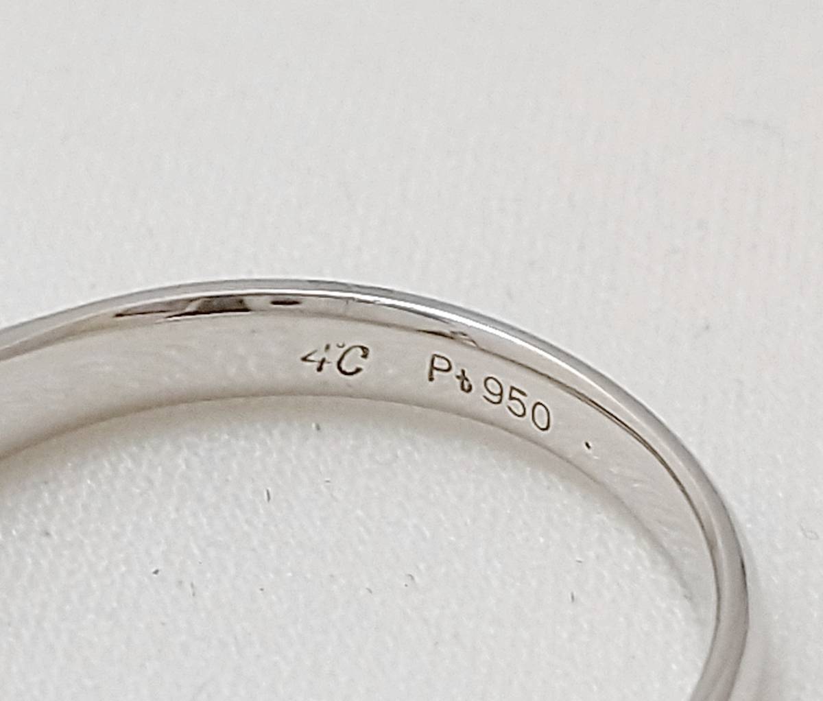 Yahoo!オークション - 4℃ Pt950 リング 9号 指輪 プラチナ シンプル ...