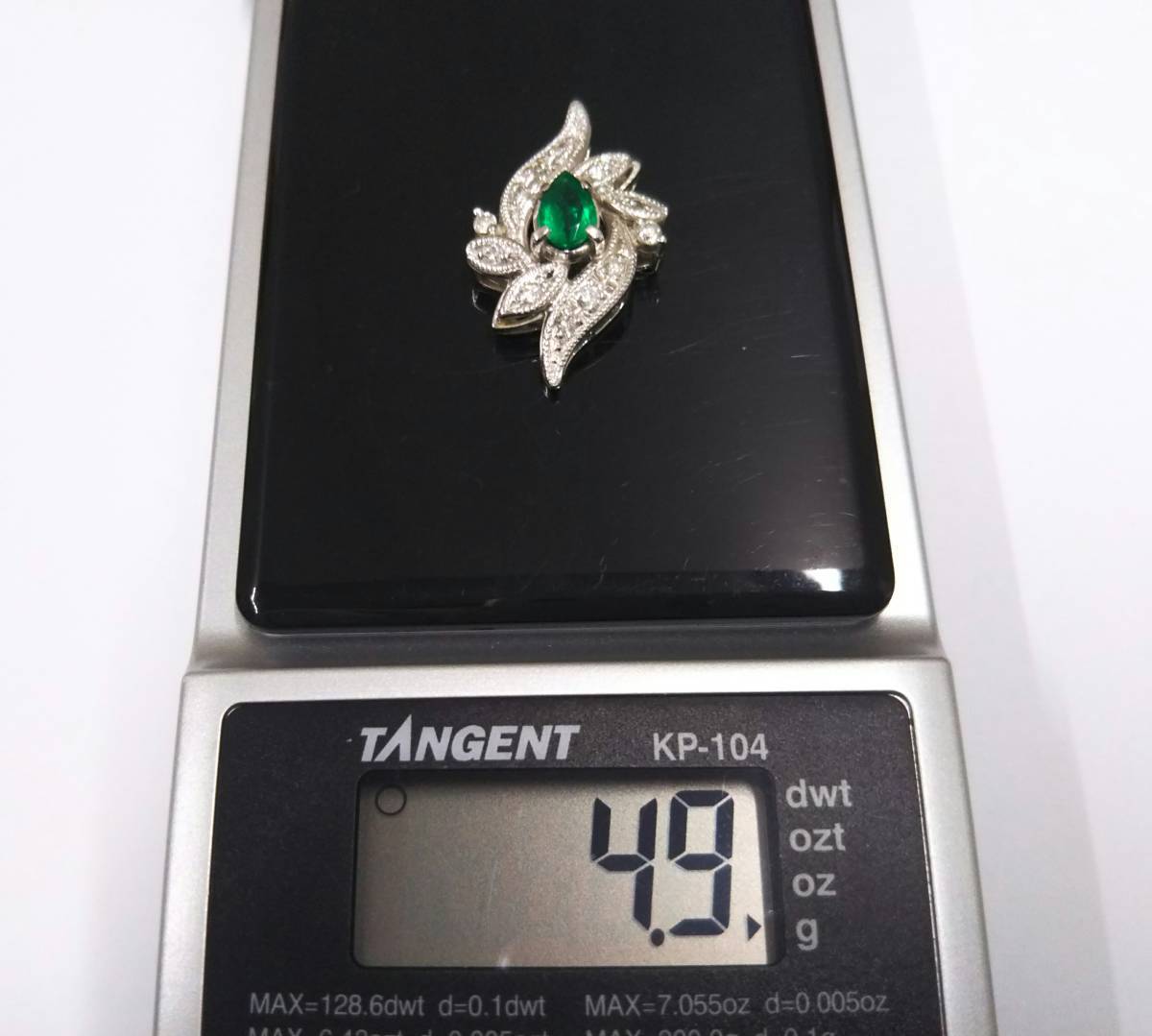 Yahoo!オークション - 【クリーニング済】Pt900 プラチナ トップ 総重...