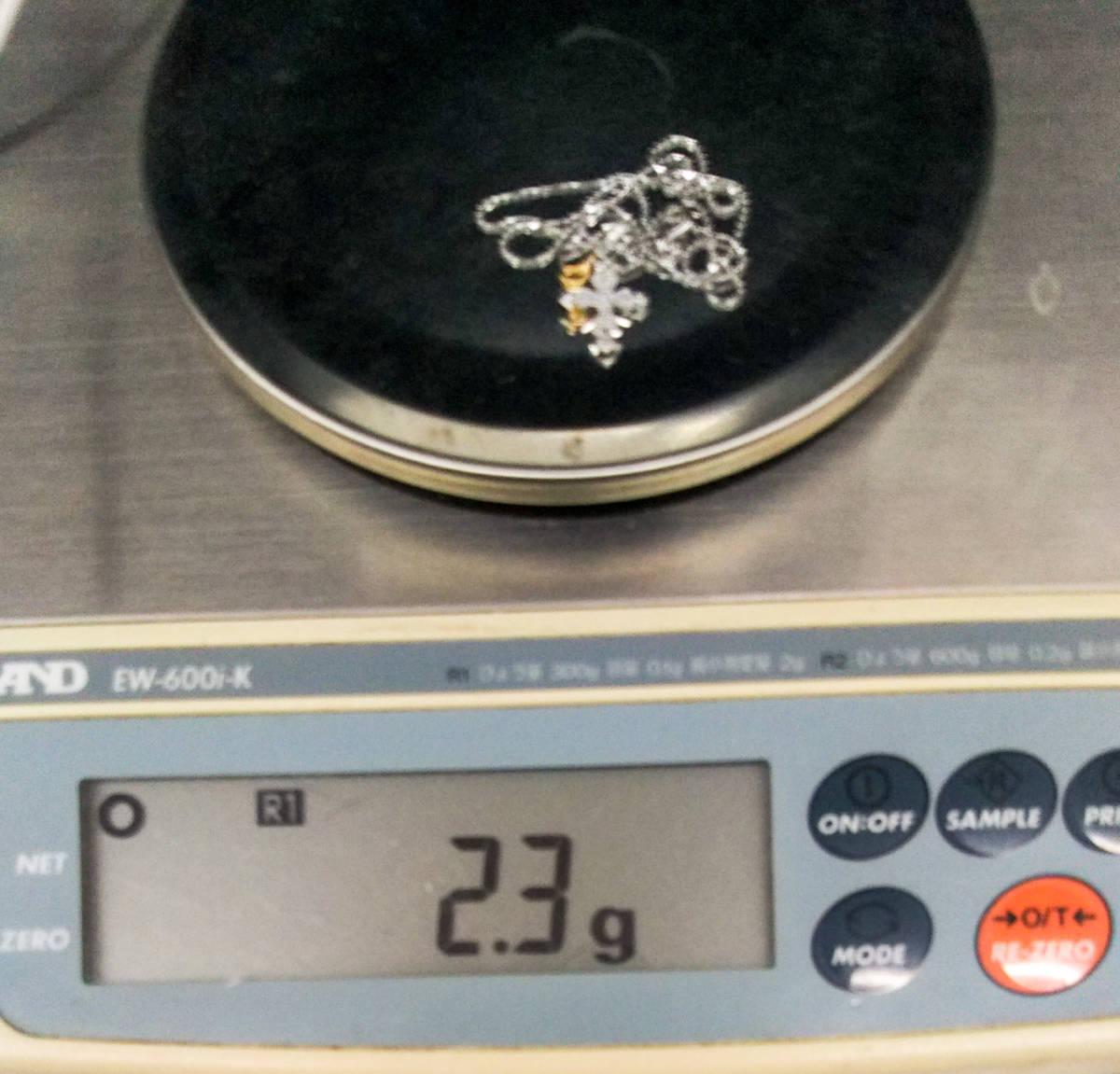 Yahoo!オークション - デザインネックレスクロスキー K18WG 2.3g 39.5g...