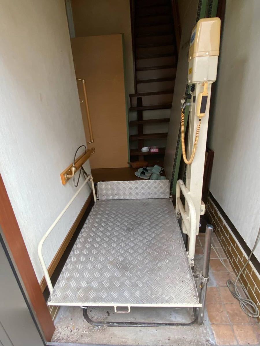 Yahoo!オークション - I7831 IURA 車椅子用電動昇降機 UD-300 介護 施設