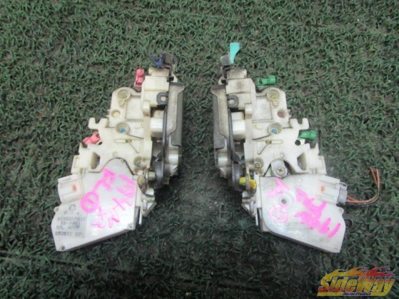 Yahoo!オークション - S_セドリック(HY33)フロントドアロック アクチュ...