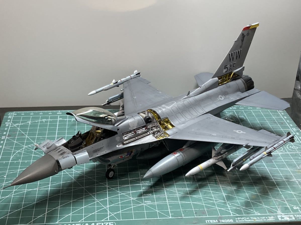 Yahoo!オークション - タミヤ1/48 F-16CJ フルオープンモデル完成品
