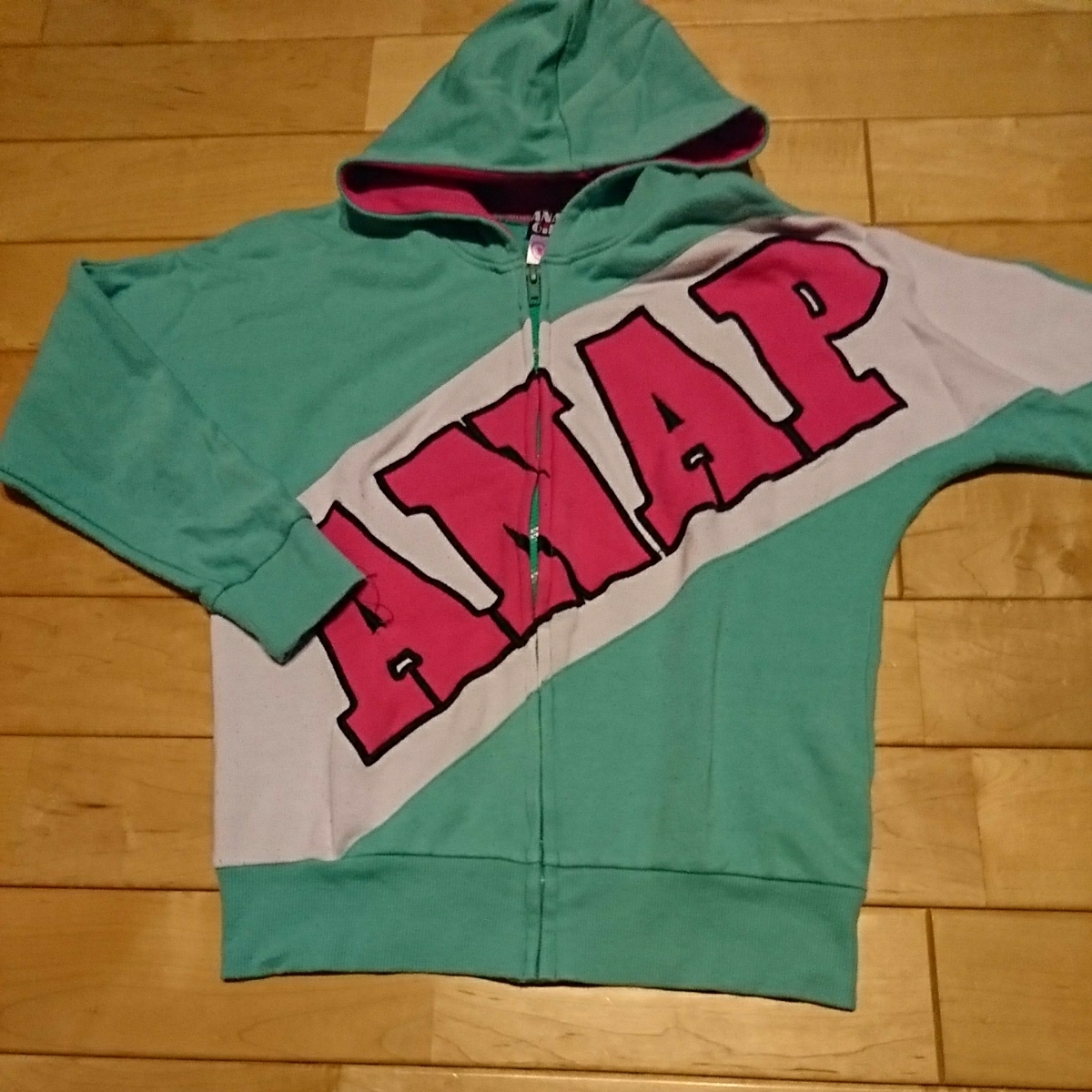 Yahoo!オークション - ANAP ジップアップパーカー キッズ XS 130-140㎝