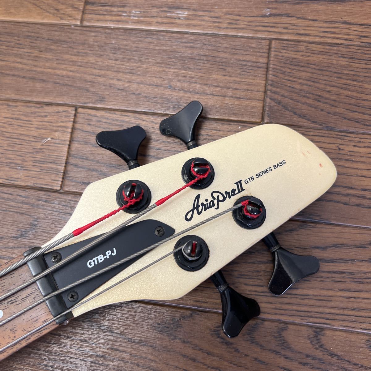 Yahoo!オークション - H687 エレキベース Aria proⅡ 動作未確認