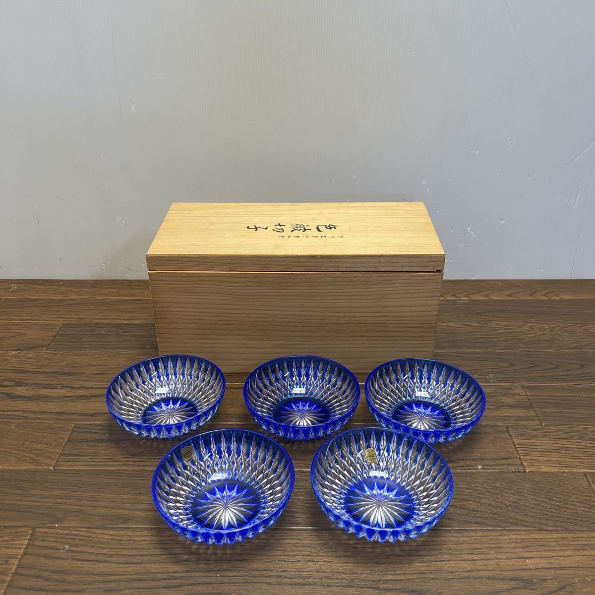 Yahoo!オークション - H721 未使用品保管品 色被切子 クリスタル・ダル...