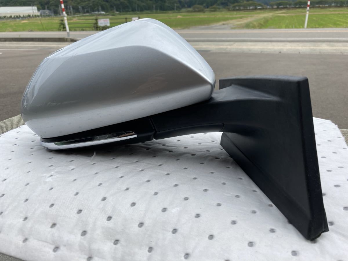 プリウス ZVW50 87910-47360 右ドアミラー シルバー あり 平成30年式 トヨタ サイドミラー バックミラー 右側(ドアミラー)｜売買されたオークション情報、yahooの商品 ...