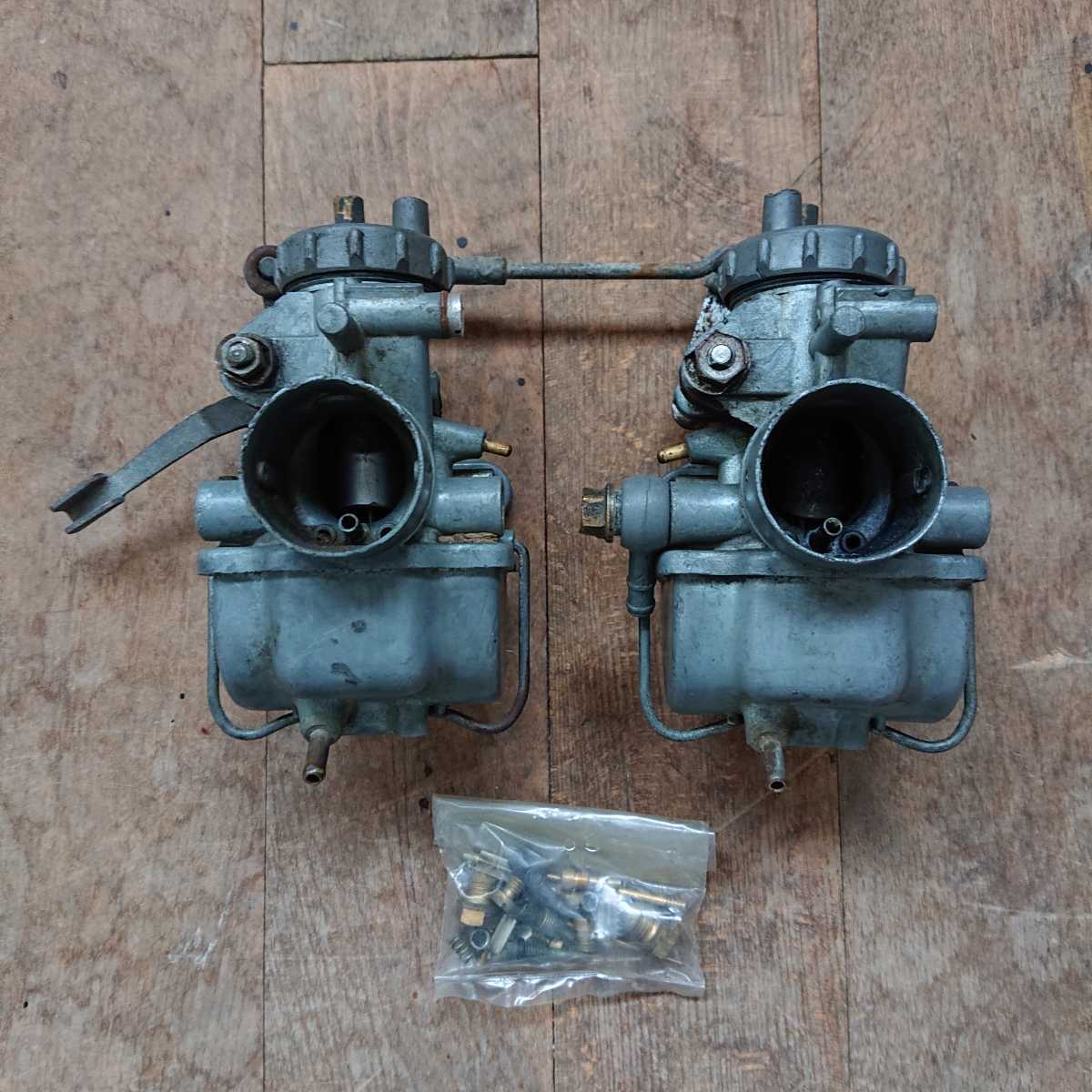 Yahoo!オークション - ホンダ CL72 CB72 純正キャブレター 左右セットK...