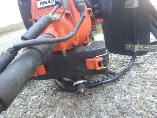 Yahoo!オークション - 【E】 共立 KIORITZ キョーリツ 背負い式 草刈り...