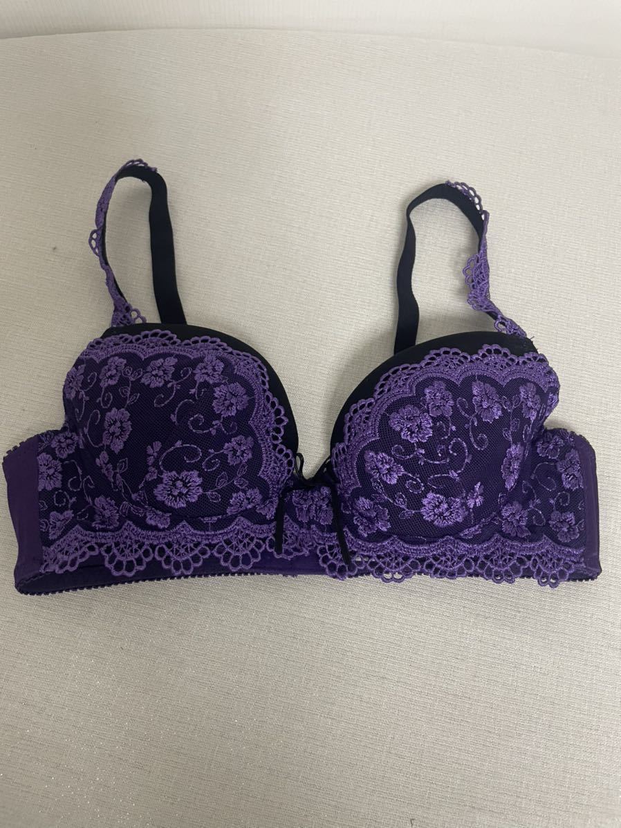 Yahoo!オークション - トリンプ ブラジャーA70