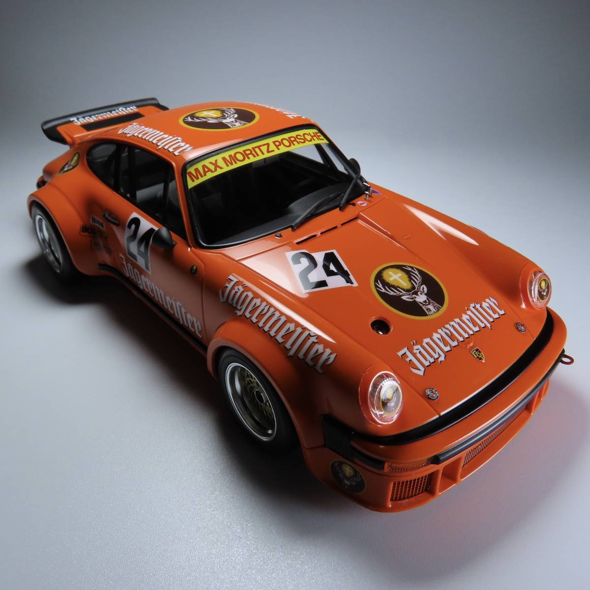 1/24 プラモデル 完成品 イェーガーマイスター ポルシェ 1/24 プラモデル 完成品 イェーガーマイスター ポルシェ