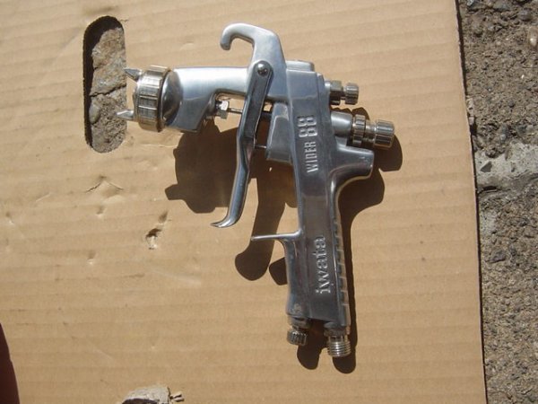 Yahoo!オークション - Z22a 岩田 W-88 イワタ IWATA スプレーガン 塗...