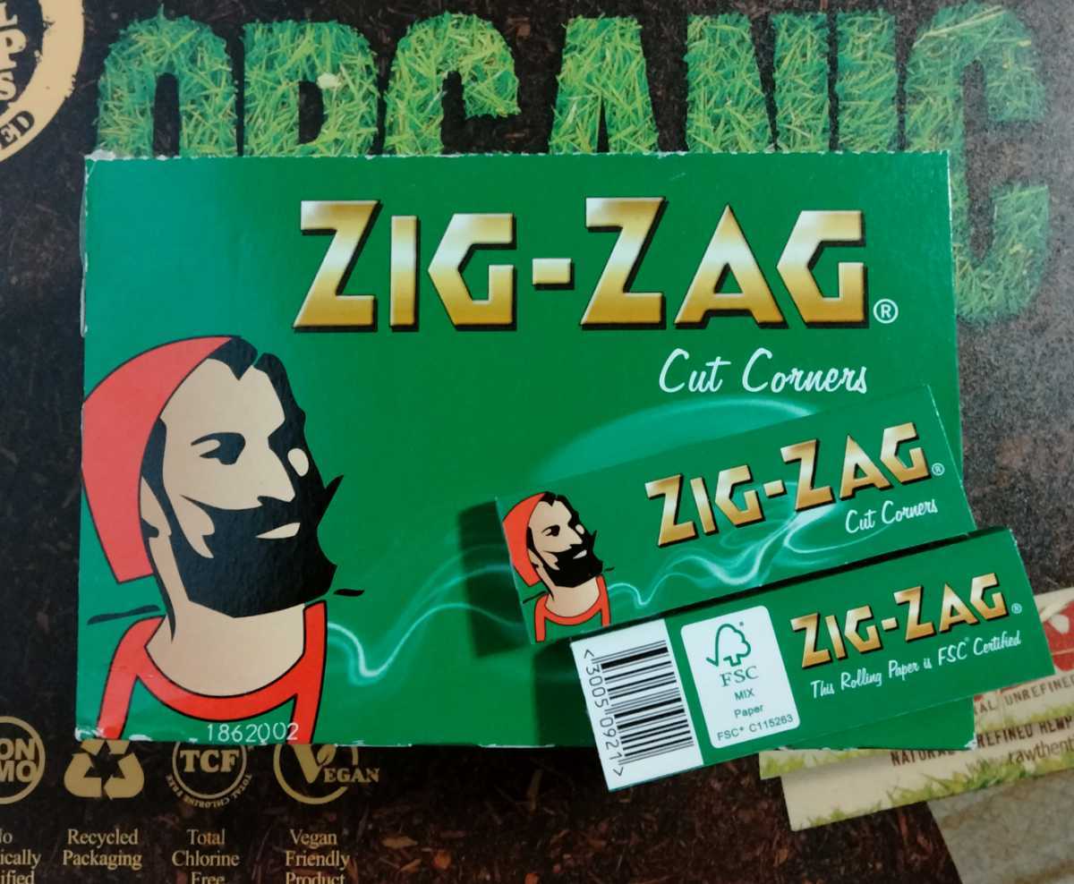 Yahoo!オークション - zigzag ジグザグ グリーン 50個セット 手巻きタ...