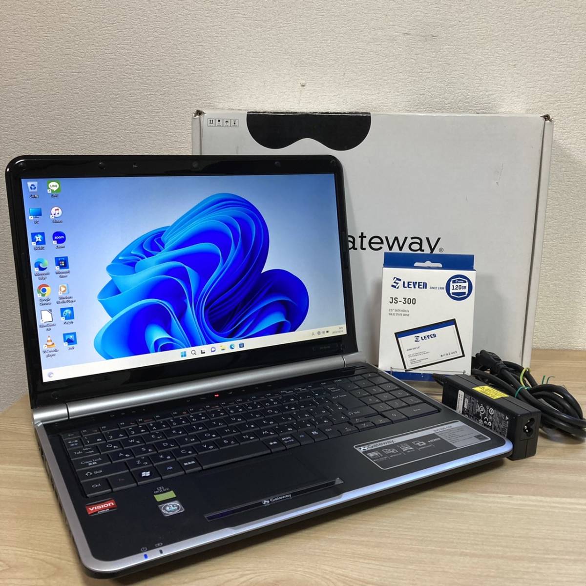 Yahoo!オークション - AMD AthlonⅡ X2 M320 新品SSD搭載 メモリ4GB Ga...